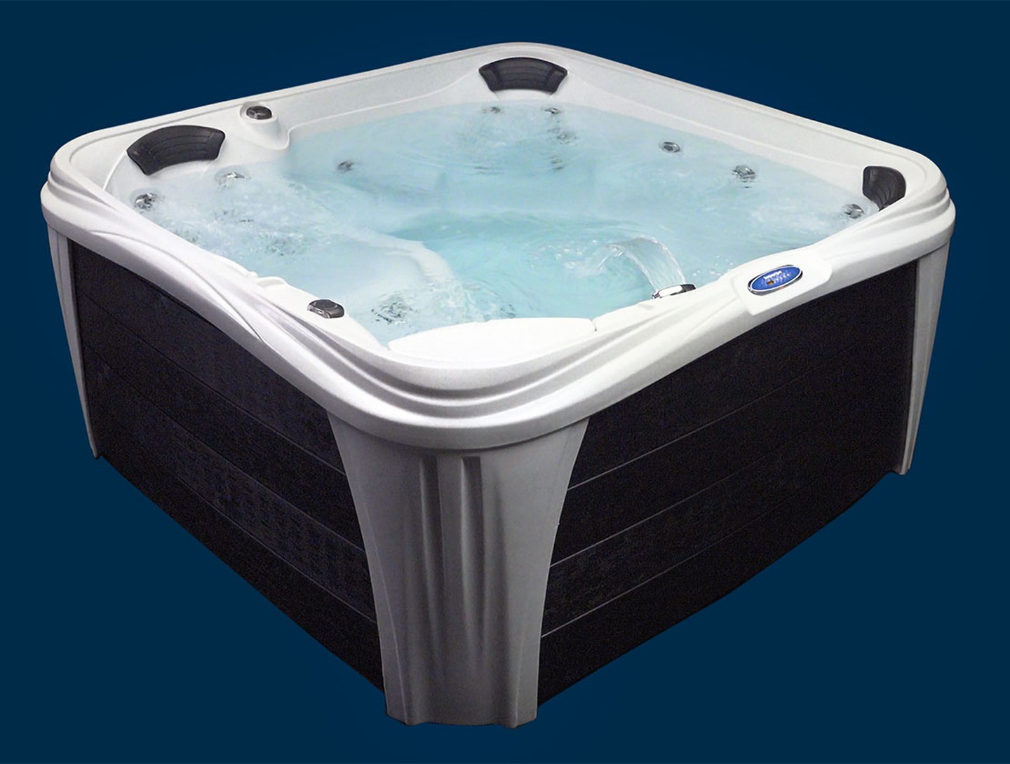 What's Involved In Setting Up a Plug-and-Play Hot Tub? | Everything ...